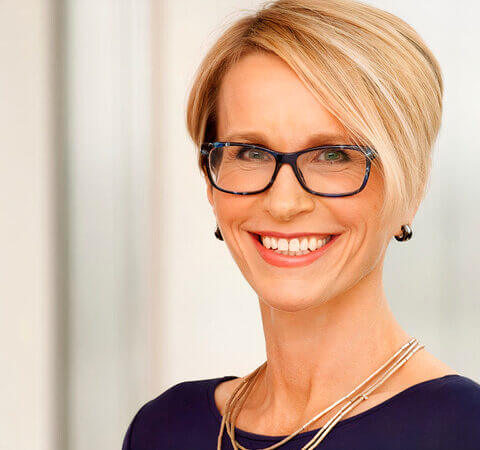 Pioneering Women's Leadership in the World of Big Pharma: Emma Walmsley ...